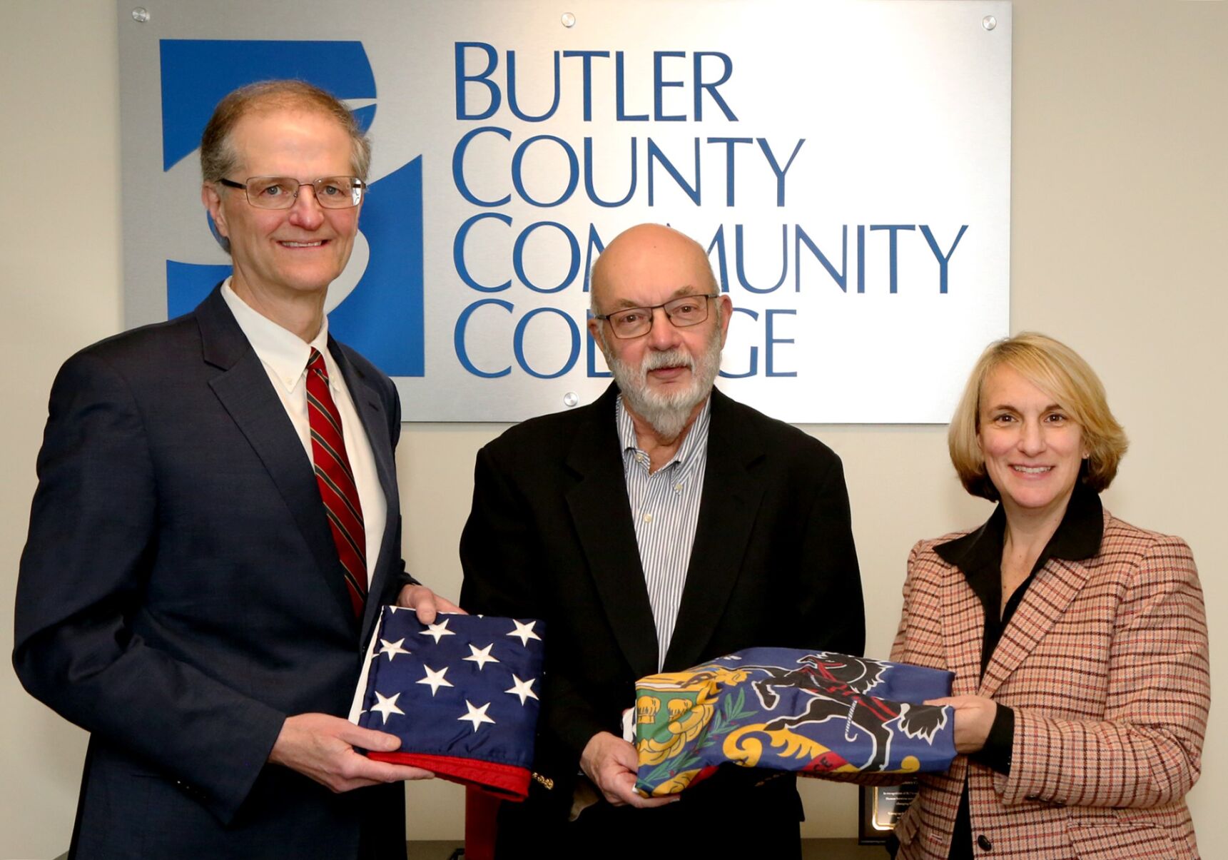 State legislators honor BC3 prof Huseman | News | leadertimes.com