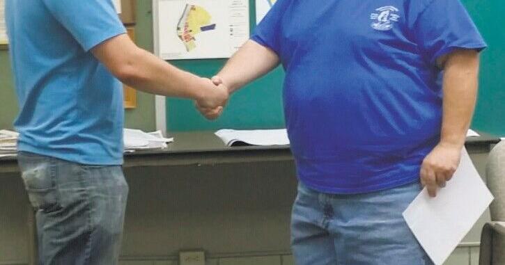 Apollo borough swears in new council member | Front-page | leadertimes.com