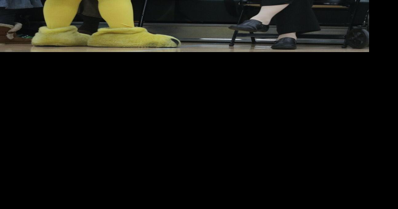 Ma meets the Hawk | Sports | lebanondemocrat.com