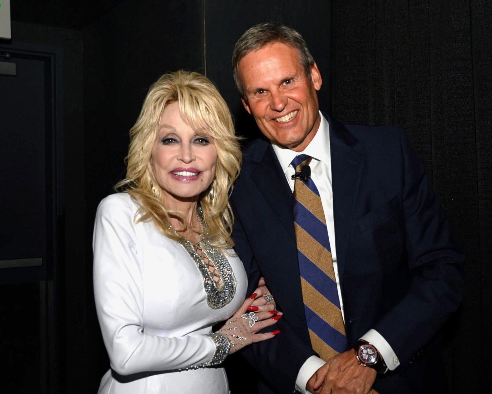 Gov. Lee proclaims 'Dolly Parton Day' | News | lebanondemocrat.com