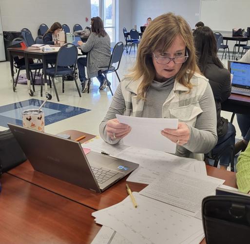 Finding a connection | Lebanon | lebanondemocrat.com