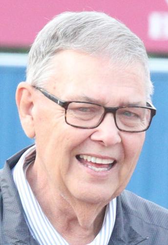 School board honors coach's legacy | Lebanon | lebanondemocrat.com
