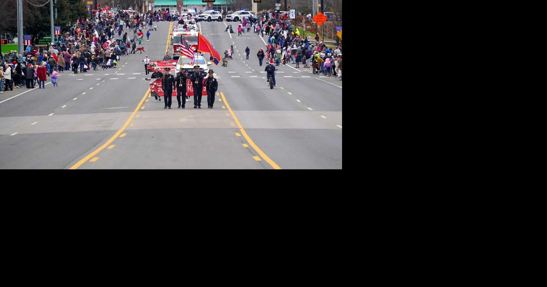 A Christmas-clad procession | Lebanon | lebanondemocrat.com