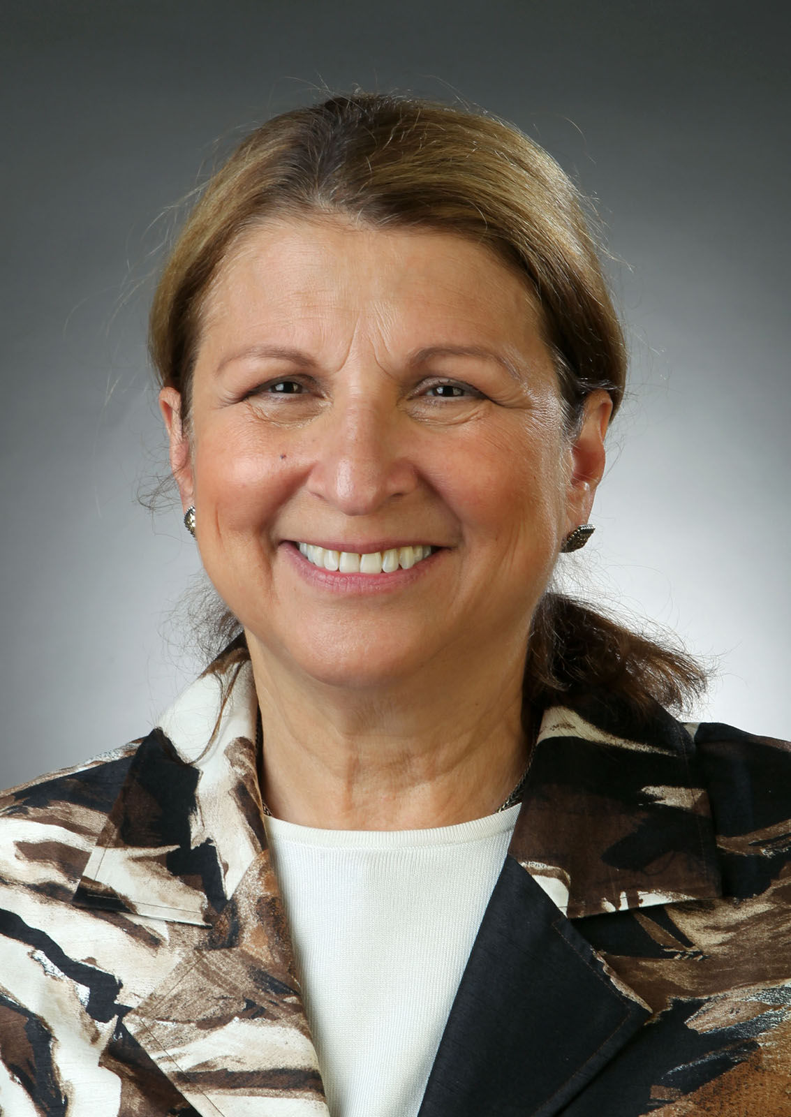 Lee Enterprises promotes Astrid Garcia to VP of HR | News Releases ...