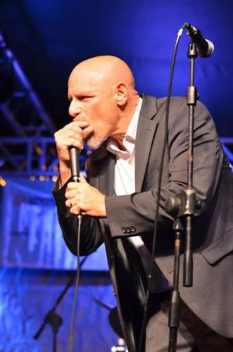 Soulful bluesman keeps up the smooth | Entertainment | leecountycourier.net Soulful bluesman keeps up the smooth | Entertainment | leecountycourier.net