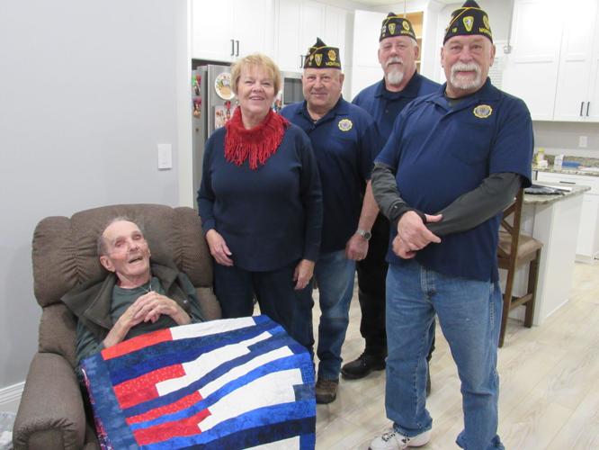 Quilts presented to WWII veterans | News | lewistownnews.com