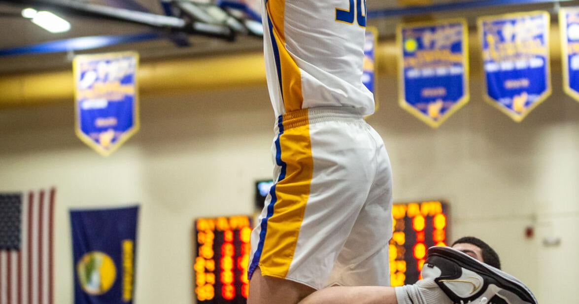 Fergus Golden Eagles go undefeated | Sports | lewistownnews.com