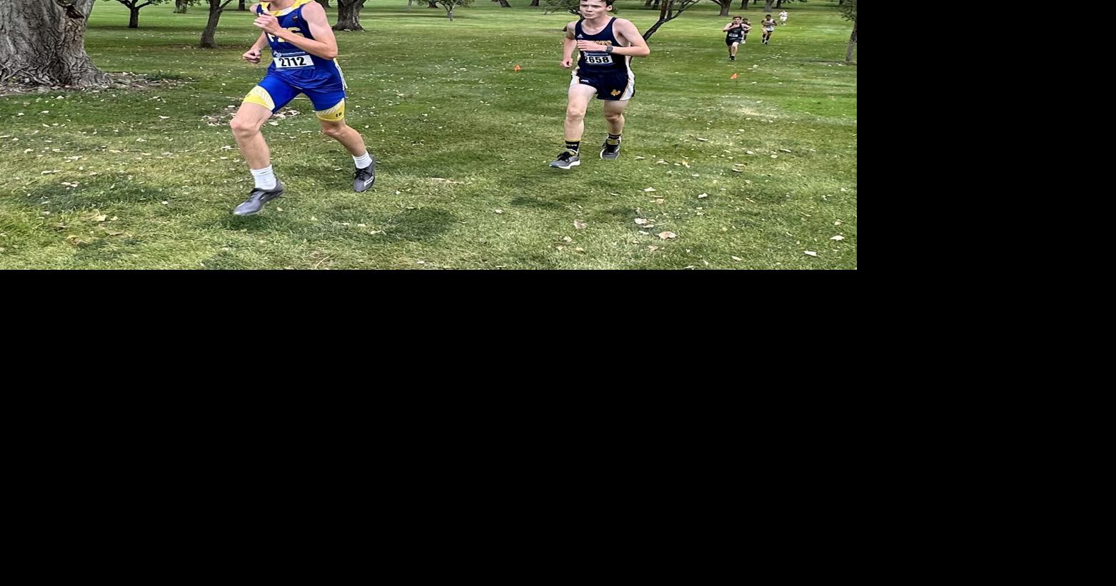 Fergus cross-country teams compete at Laurel | Sports | lewistownnews.com