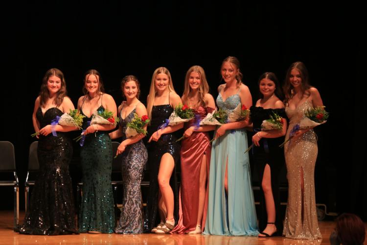 Fergus High crowns homecoming royalty | News | lewistownnews.com