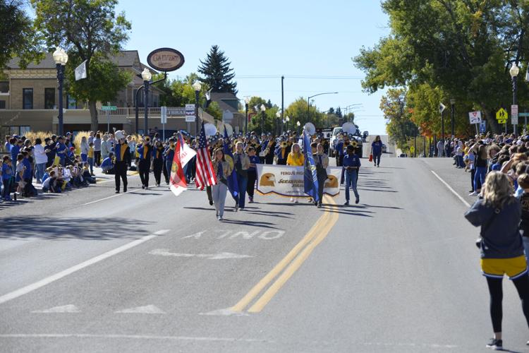 Photos from the FHS Homecoming parade | News | lewistownnews.com