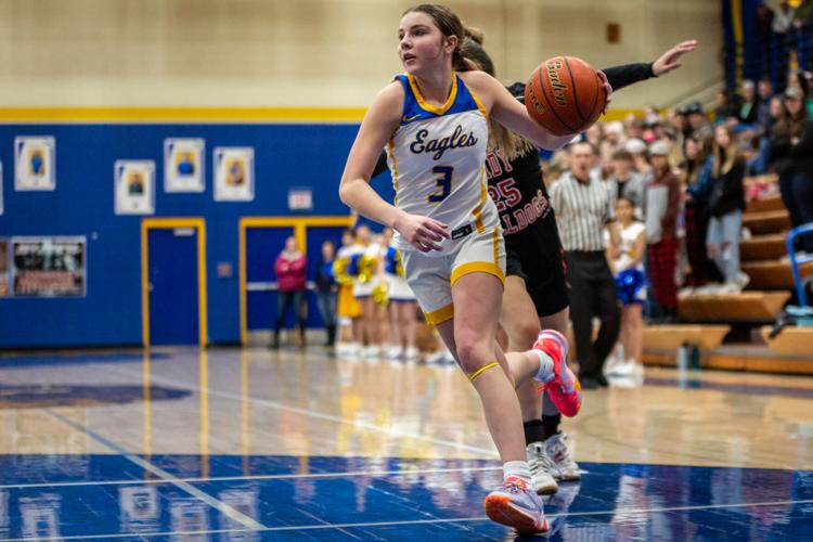 Fergus girls finish season strong | Sports | lewistownnews.com
