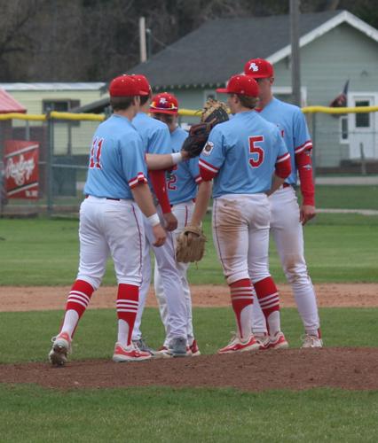 Redbirds host annual Harold Gjerde Tournament | Sports | lewistownnews.com