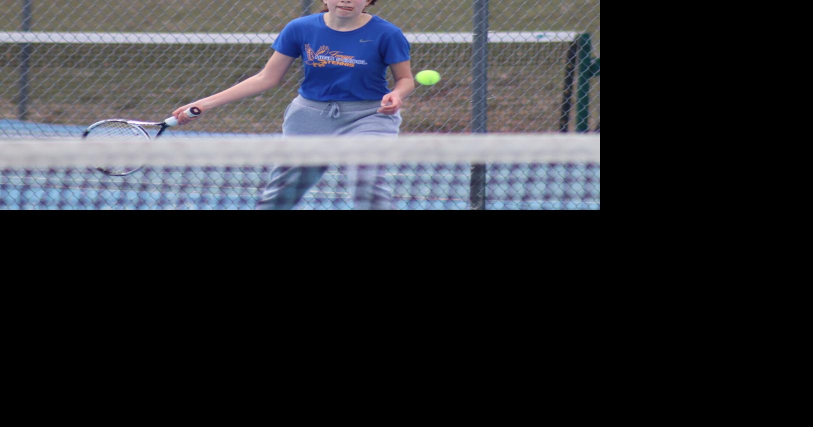 Fergus returns 12 letter winners in tennis | Sports | lewistownnews.com