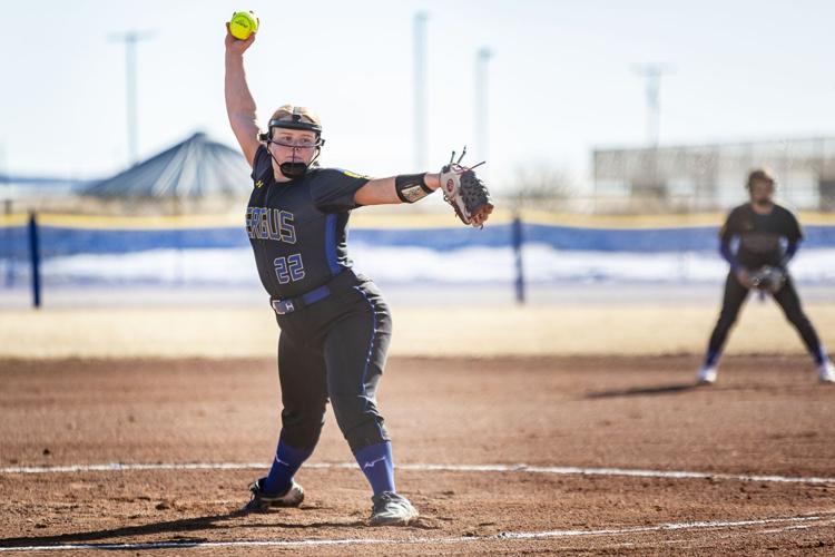 Fergus hosts round-robin softball tournament | Sports | lewistownnews.com