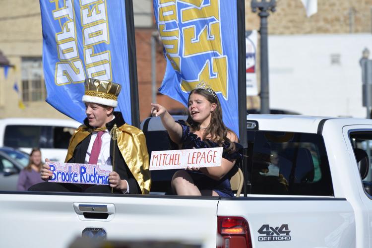 Photos from the FHS Homecoming parade | News | lewistownnews.com