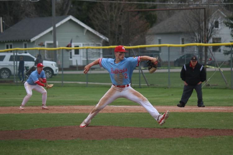 Redbirds split with Cody Cubs | Sports | lewistownnews.com