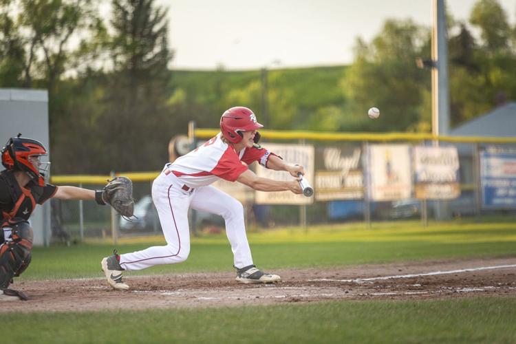 Redbirds pick up win at district tournament | Sports | lewistownnews.com