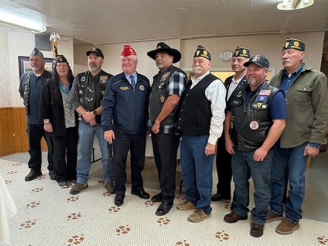 American Legion National Commander presents 100 year old WWII veteran ...