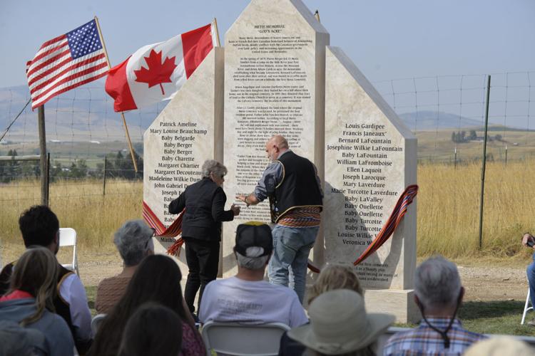 Memorial for Métis unmarked grave dedicated in Lewistown | News ...