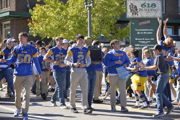 Photos from the FHS Homecoming parade | News | lewistownnews.com