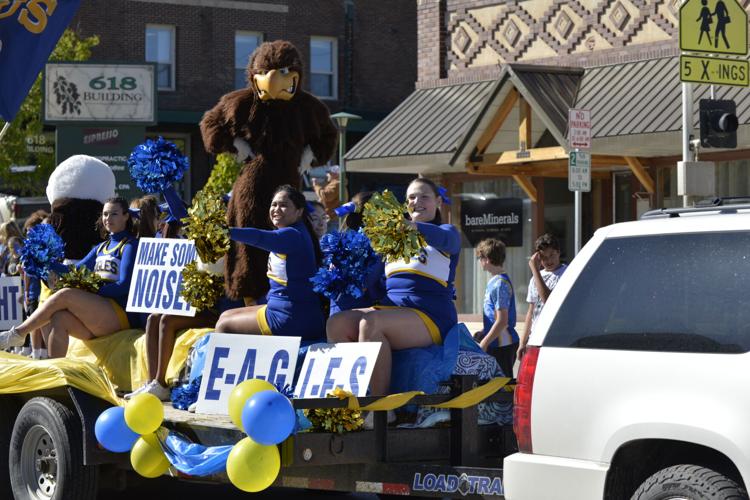 Photos from the FHS Homecoming parade | News | lewistownnews.com