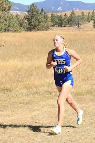 Fergus girls cross-country team finishes third at home invitational ...