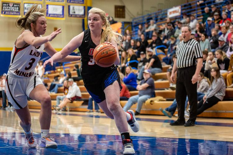 District 8C basketball action begins | Sports | lewistownnews.com