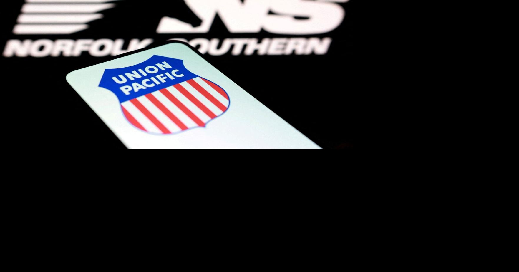 Feds pause Union Pacific-Norfolk Southern rail merger