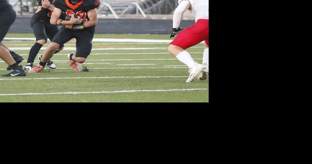 Lexington football defeated at home against Scottsbluff