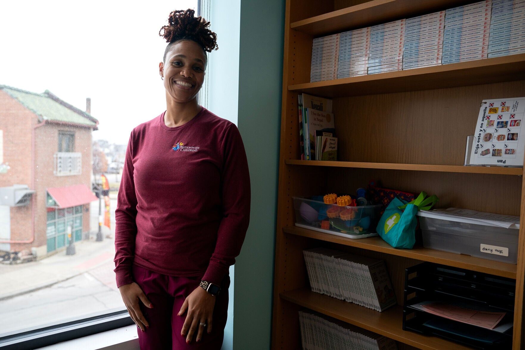 Pediatricians screening kids for reading skills