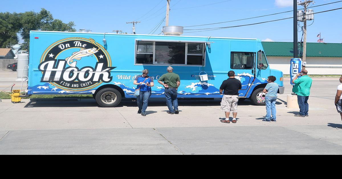 'On The Hook' food truck visits Lexington