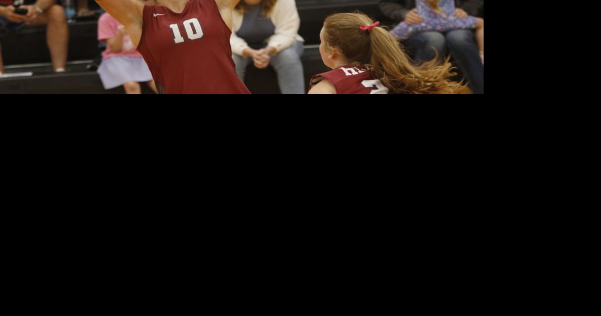 Hi-Line Bulls downed in straight sets against Cambridge