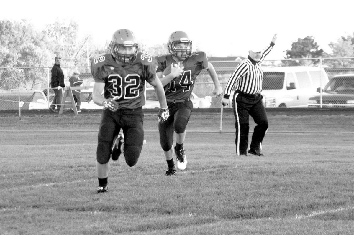 Overton tames the Mustangs