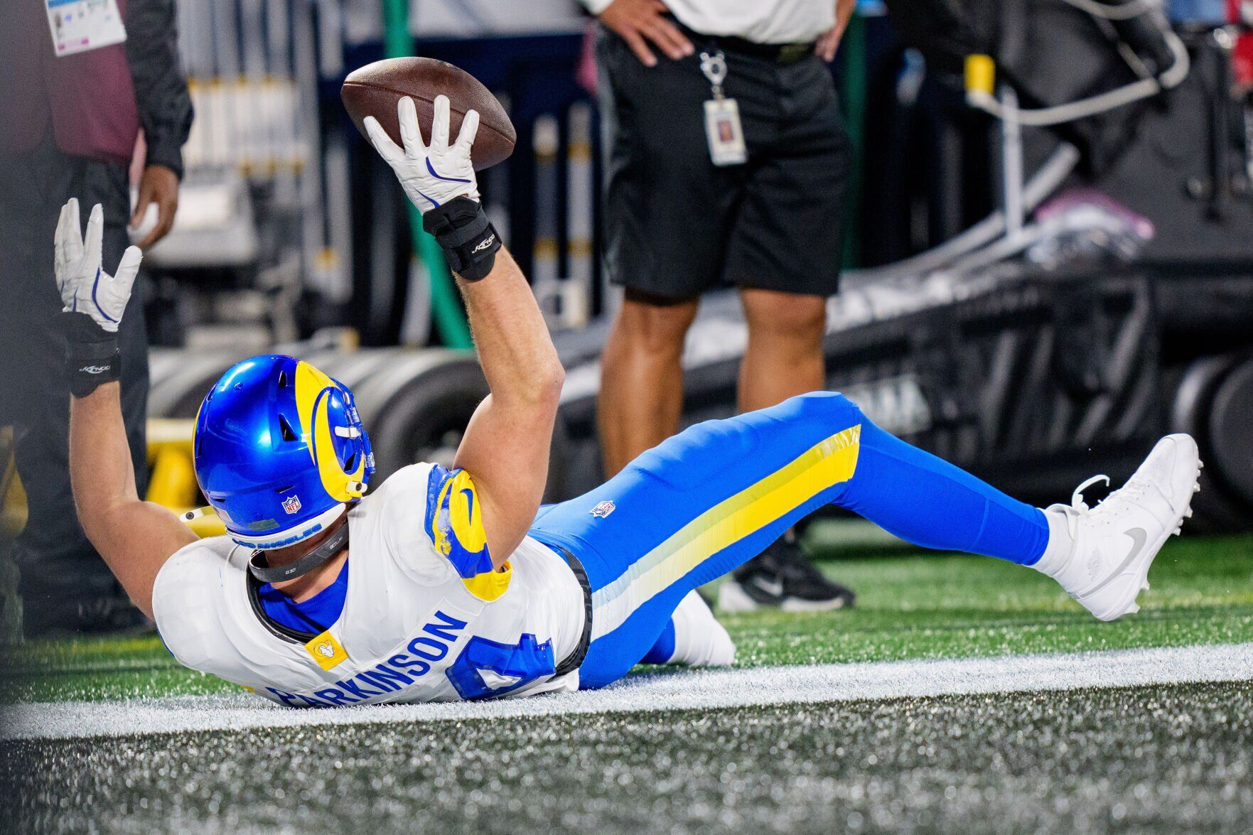 Fourth-down era takes over NFL wild-card weekend