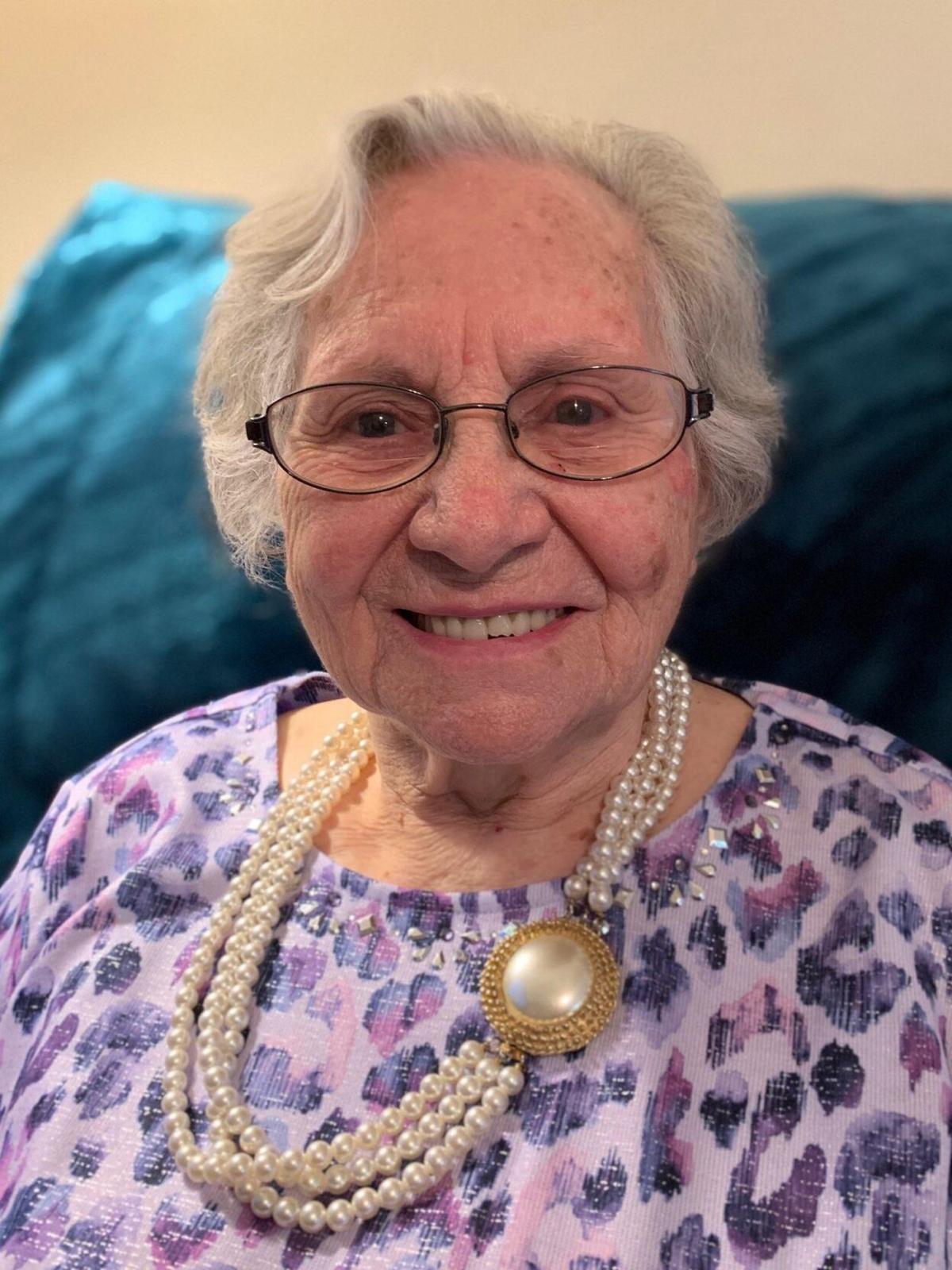 Deloris White's 90th Anniversary | Anniversaries | lexch.com