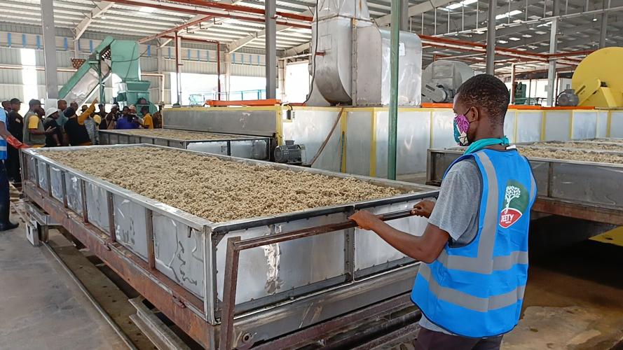 Natural Rubber Hits the Road to Local Value Addition | Business | liberianobserver.com