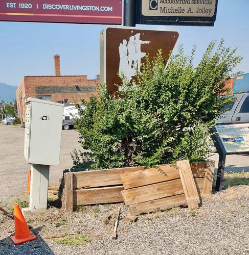 Chamber planter, mailbox damaged | News | livingstonenterprise.com