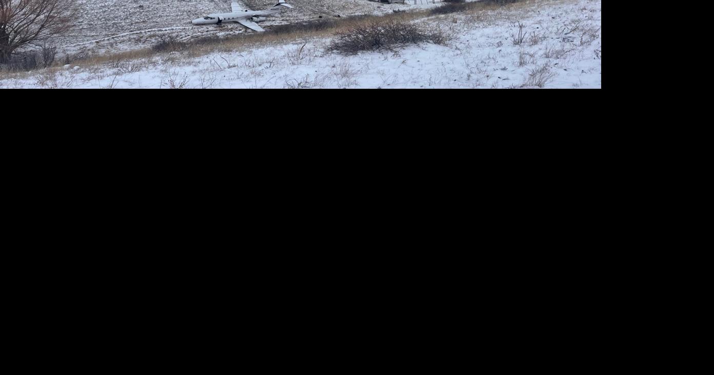 Learjet slides off runway, crashes into ravine | Local ...