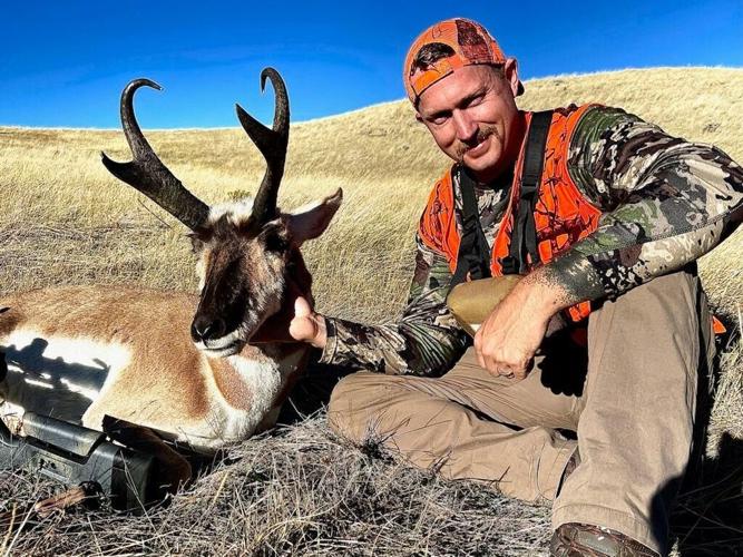 Nonprofit hosts pronghorn hunts for Purple Heart veterans | Hunting ...