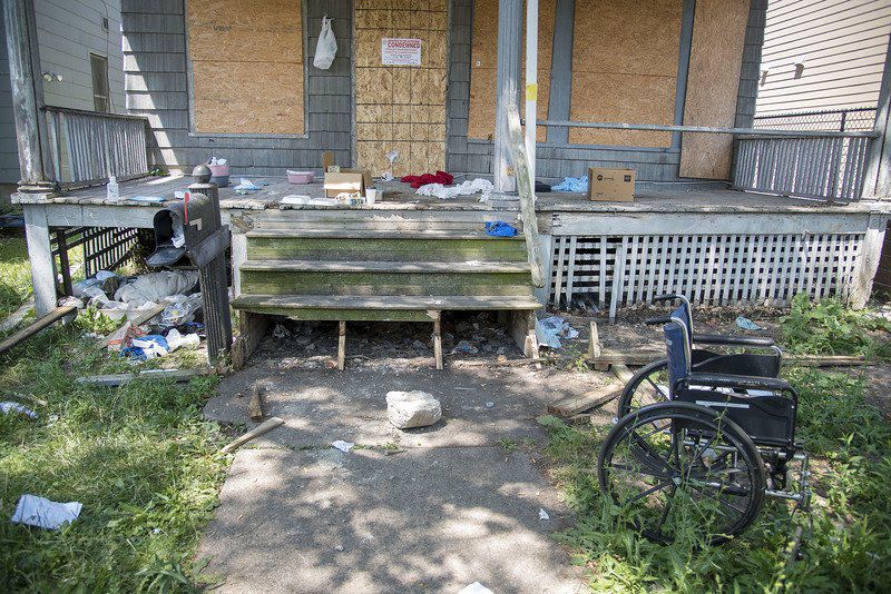 Falls residents want relief, help for homeless amputee | Local News ...