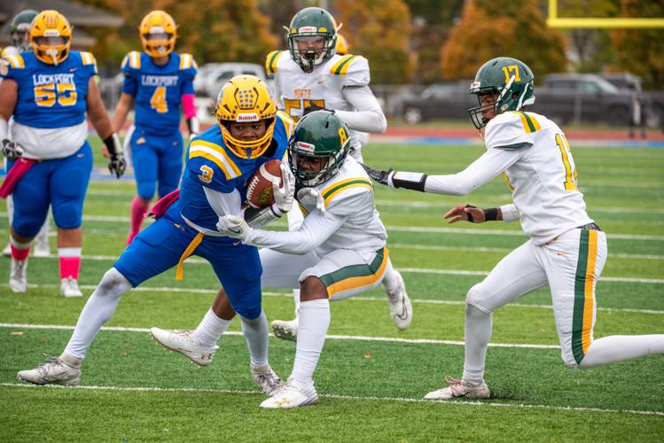 Tray Thompson’s big second half lifts Lockport into postseason with ...