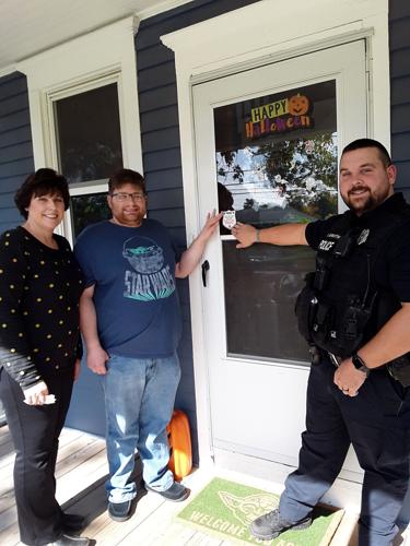 Medina Police Department embraces 'special needs' decals | Community ...