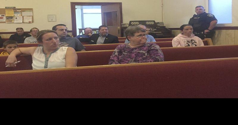 Lockport police meet with residents about rising crime | Local News ...