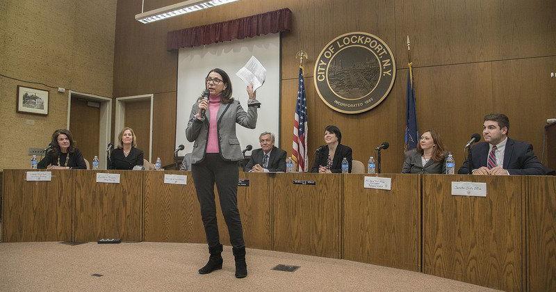 Drug forum draws a full house | Local News | lockportjournal.com