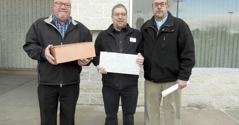 Tops celebrates 25 years of business in Medina | Local News ...