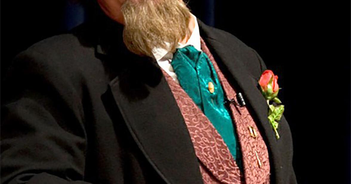 Mike Randall is bringing 'A Christmas Carol' to Akron | Local News ...