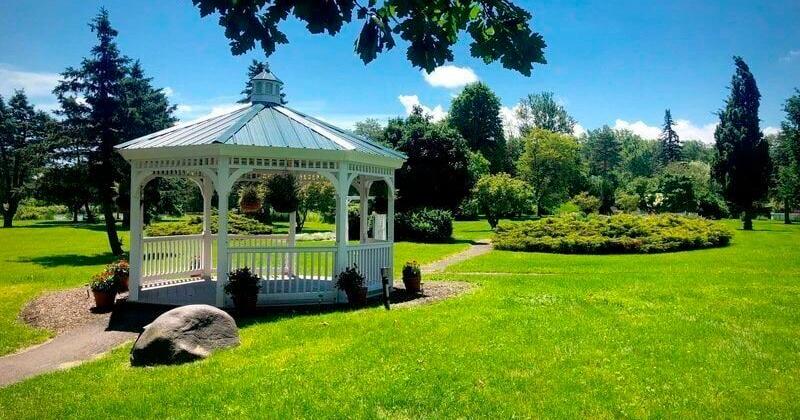 North Tonawanda Botanical Garden Organization unveiling restored ...