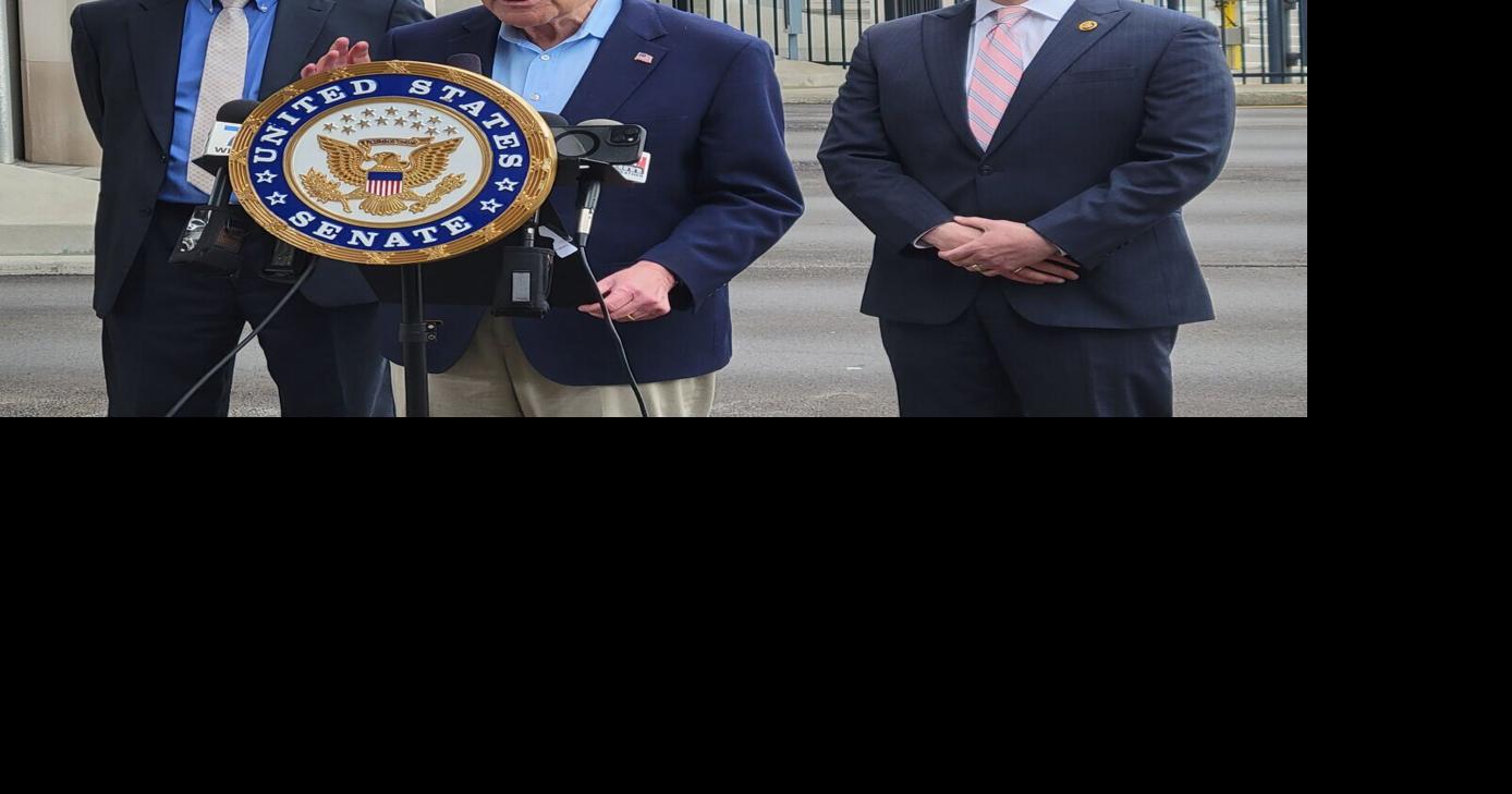 State leaders call out 'flagpolers' slowing down border crossings ...