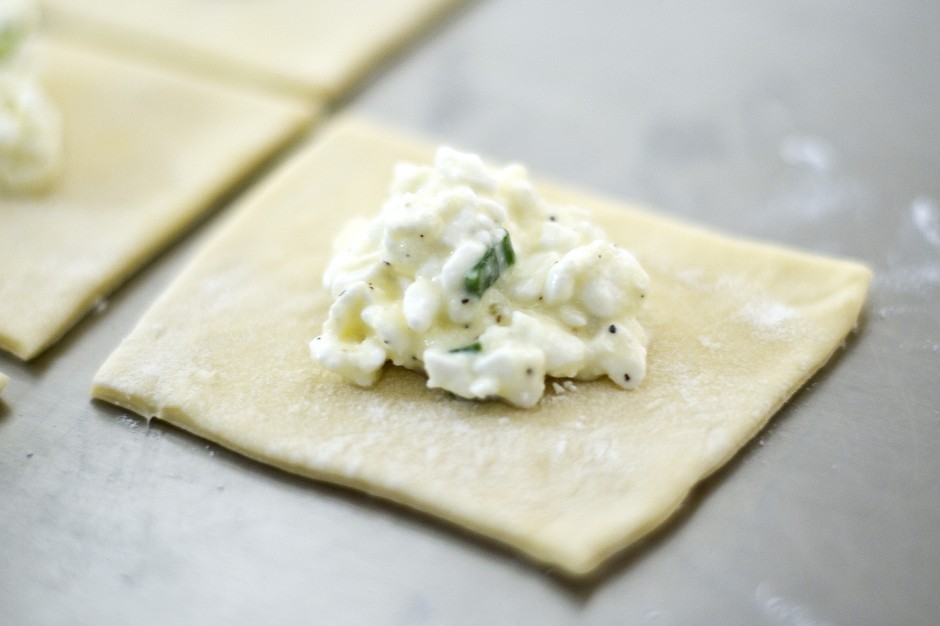 Lodian LaVerne Walth shares the art of making cheese buttons ...