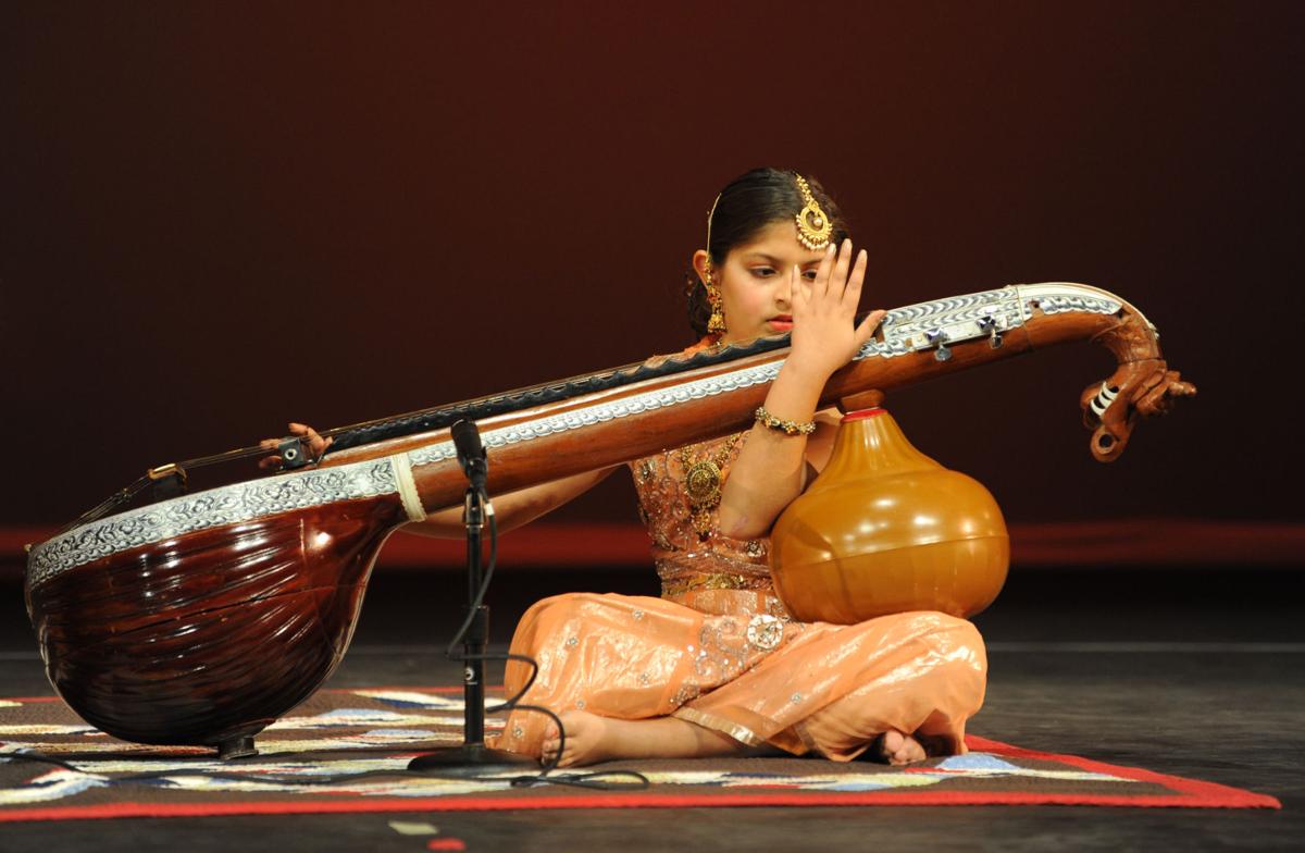 Diwali celebrated with music and dance | News | lodinews.com